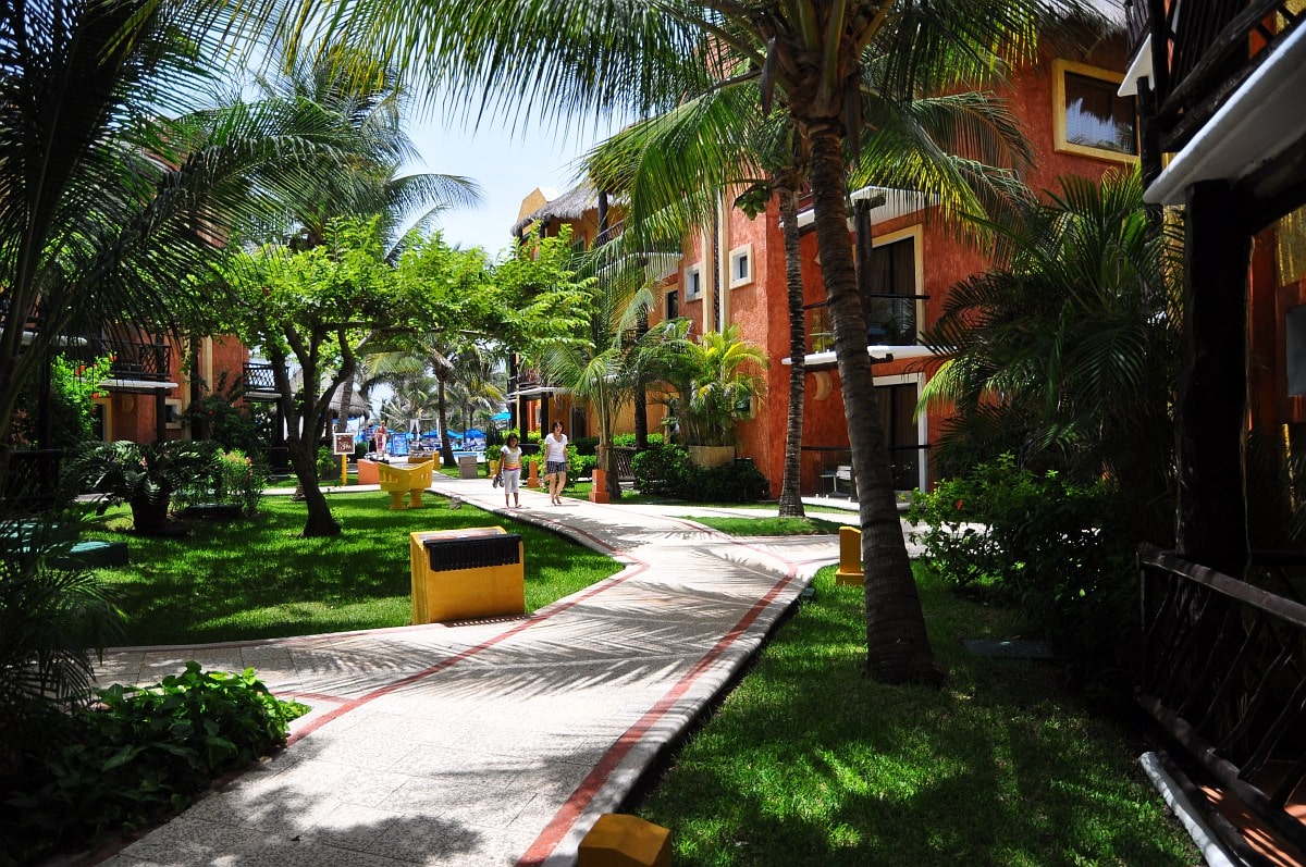 The Reef Playacar All-Inclusive - Save Big on Reef Playacar