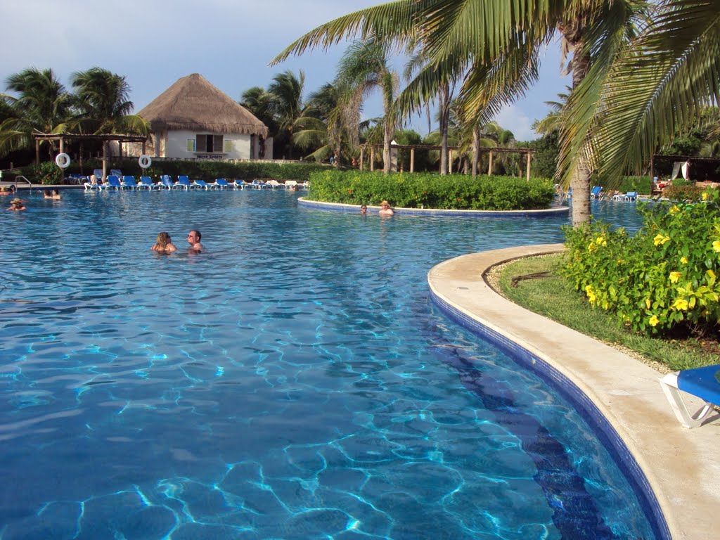 Valentin Imperial Maya All Inclusive :: Saving is Easy